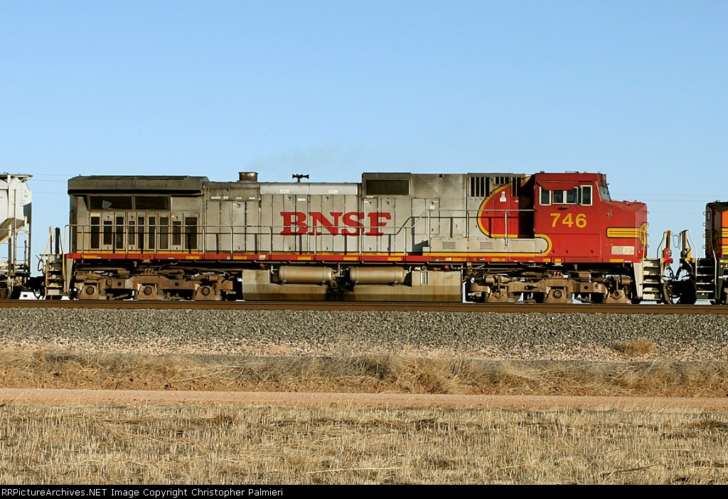 BNSF 746